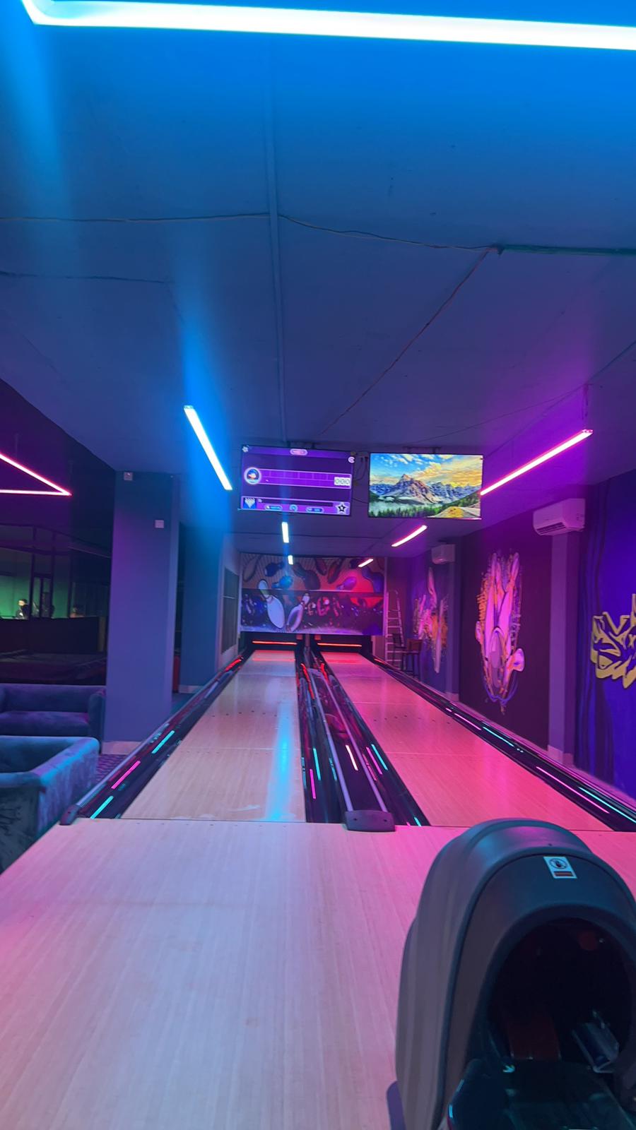 Home & Jimmy’s Bowling and Billiard Center